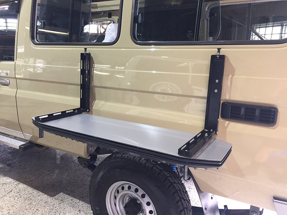 EXPEDITION CENTRE | Mulgo Recovery Traction Board Mount - Dropdown Tab ...